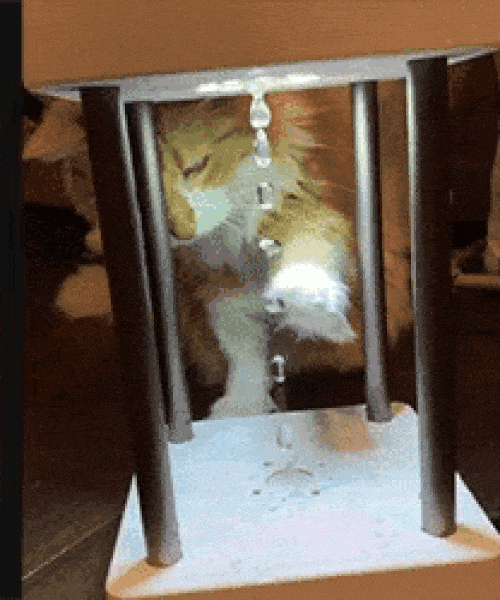 Anti-Gravity Water Fountain Lamp - ThingsFromMars.com